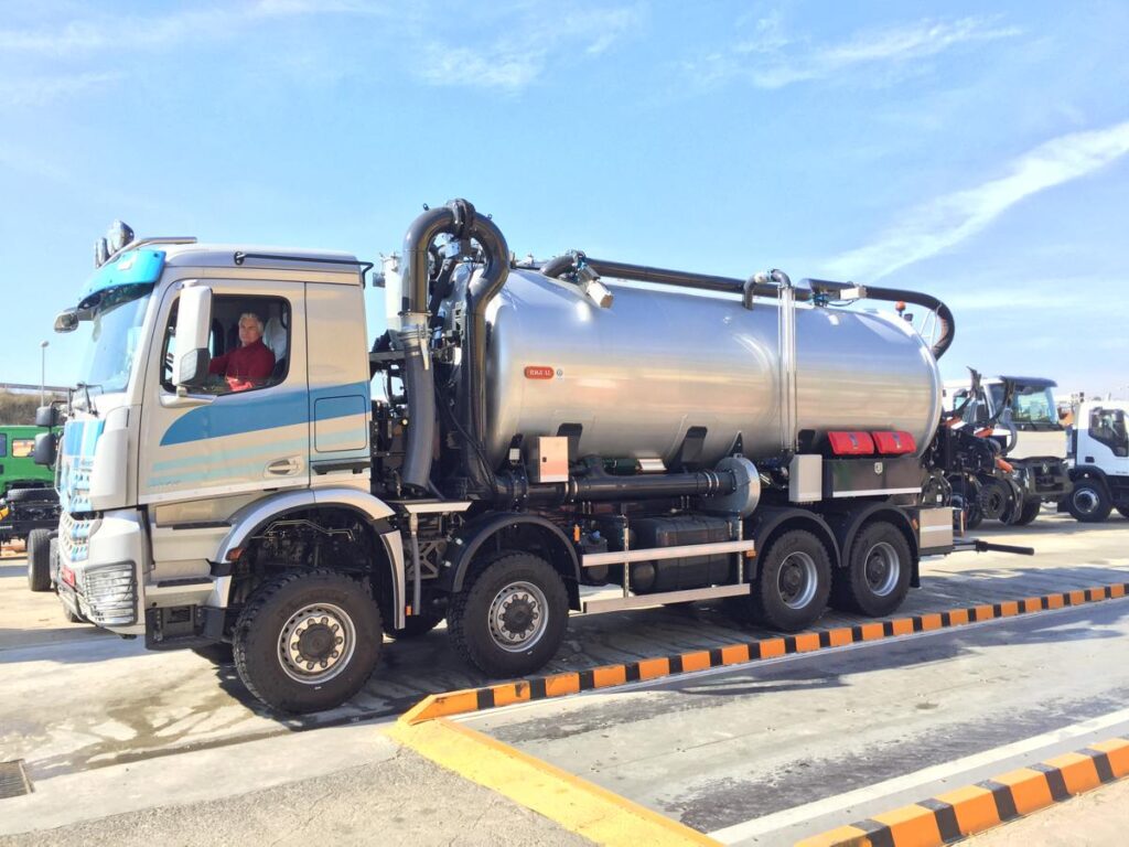 Citernes pour Le transport de Lisier sur camion avec applicateur - Rigual
